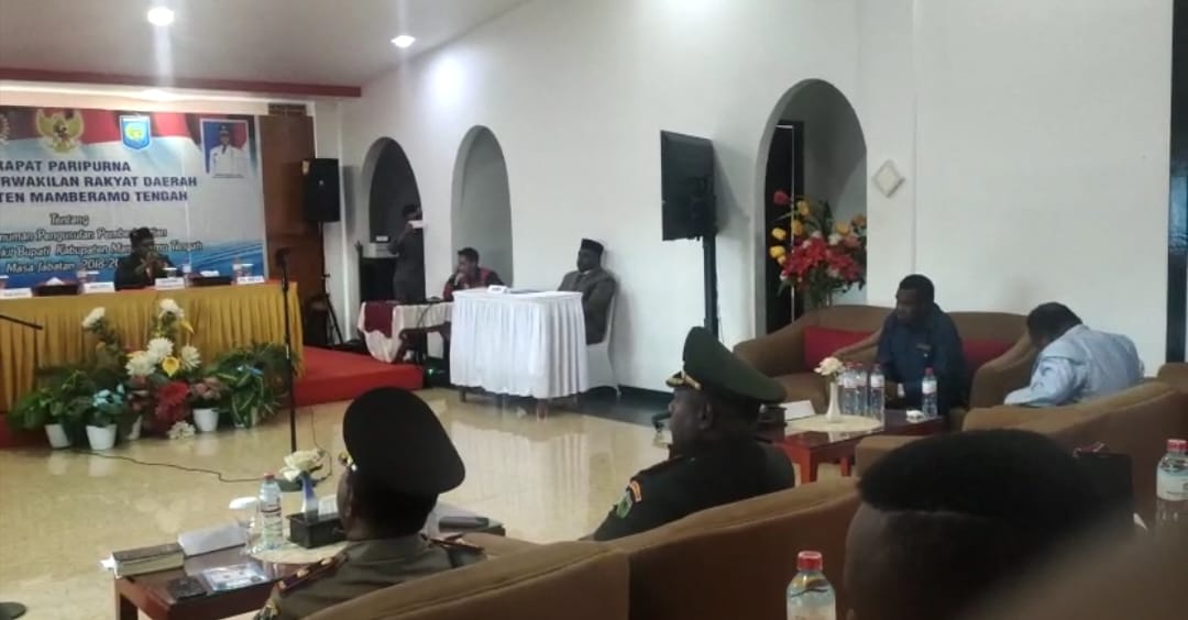 DPRD Mamteng Gelar Sidang Pengusulan Pemberhentian Bupati dan Wakil Bupati - Papuani