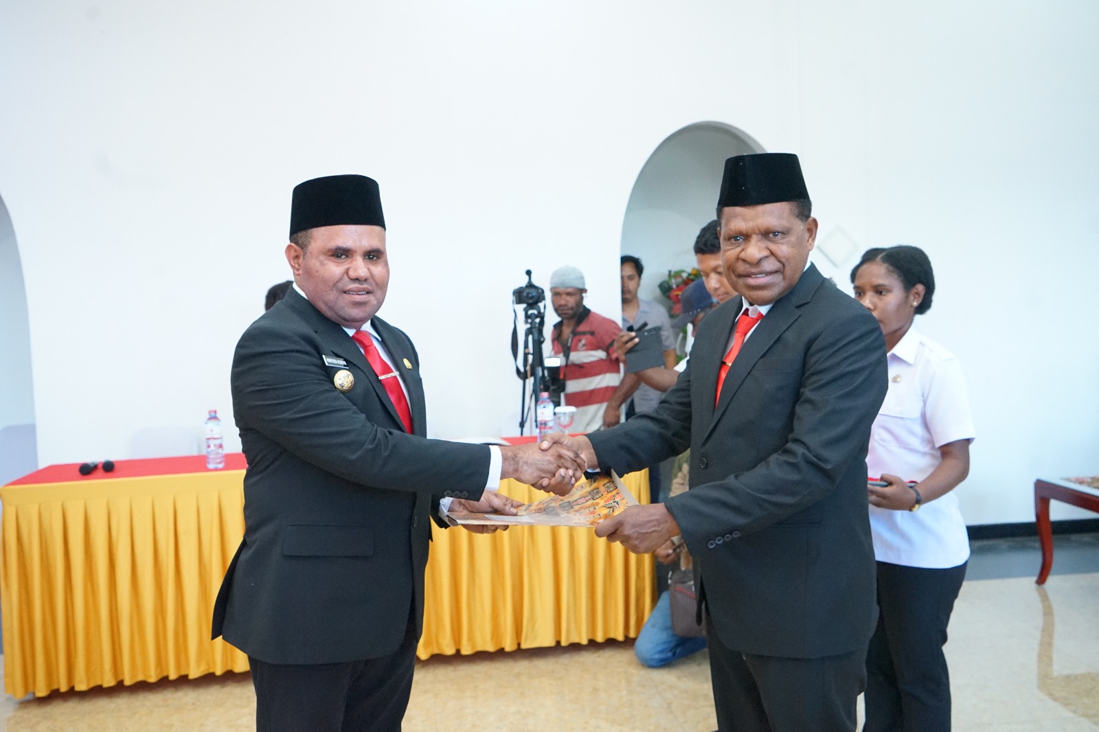 Jabatan Marthen Kogoya Diperpanjang Sebagai Pj Bupati Tolikara - Papuani